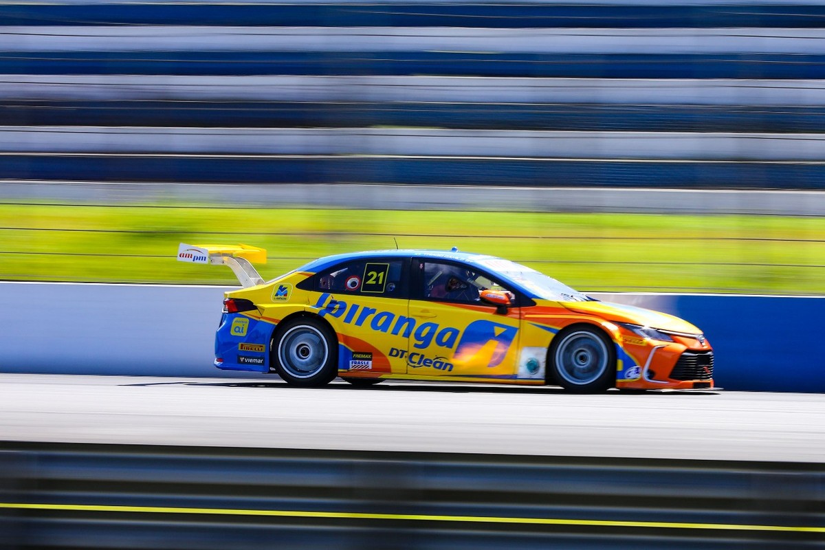 Thiago Camilo Crava Pole Position Na Stock Car Em Cascavel Stock Car Ge