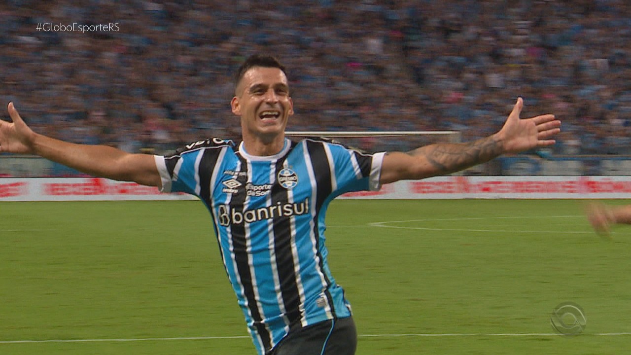 Renato pede calma ao torcedor do Grêmio e elogia Suárez Craque não te dá problemas grêmio ge