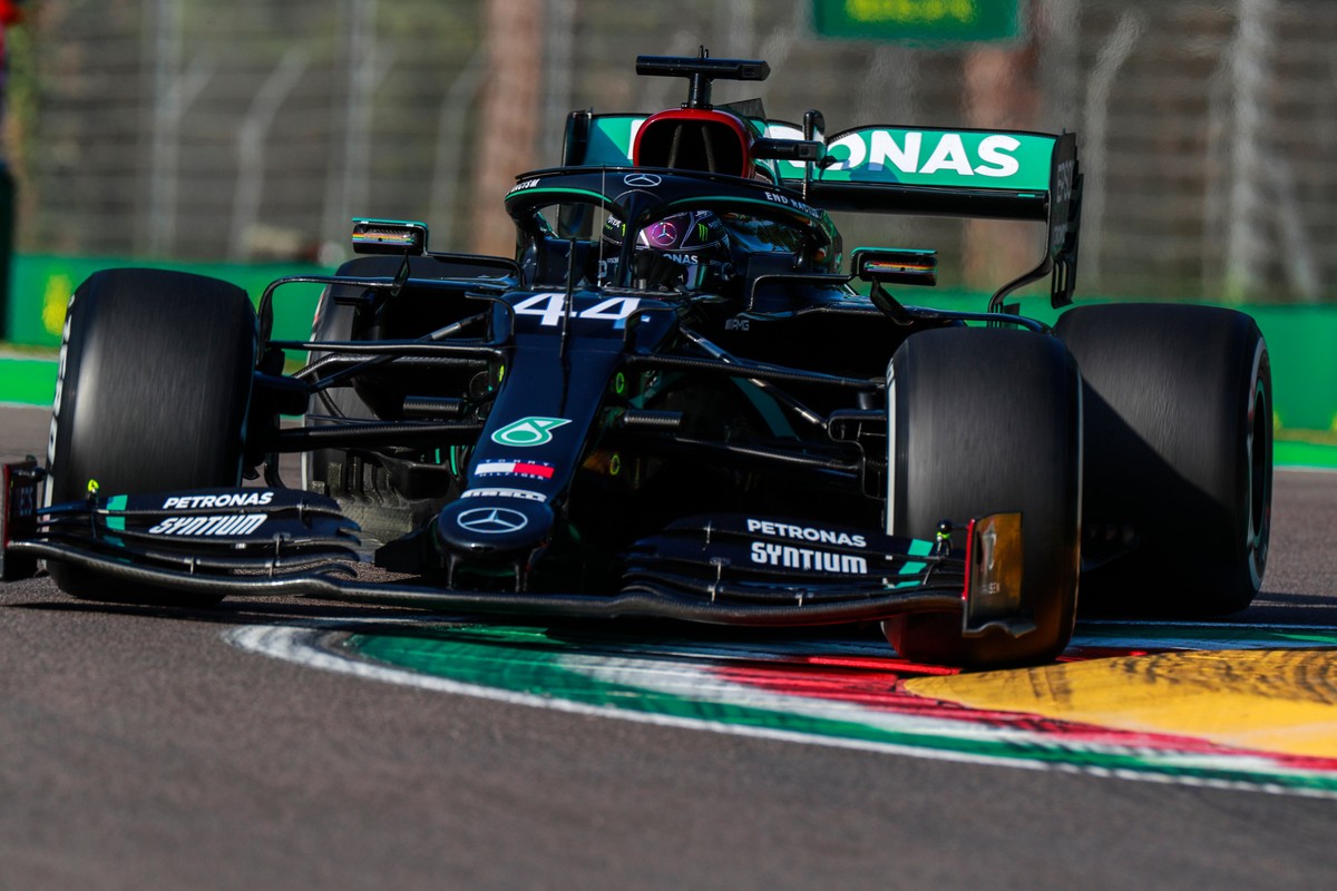 GP da Emilia Romagna Hamilton supera Verstappen e lidera único treino livre em Imola fórmula