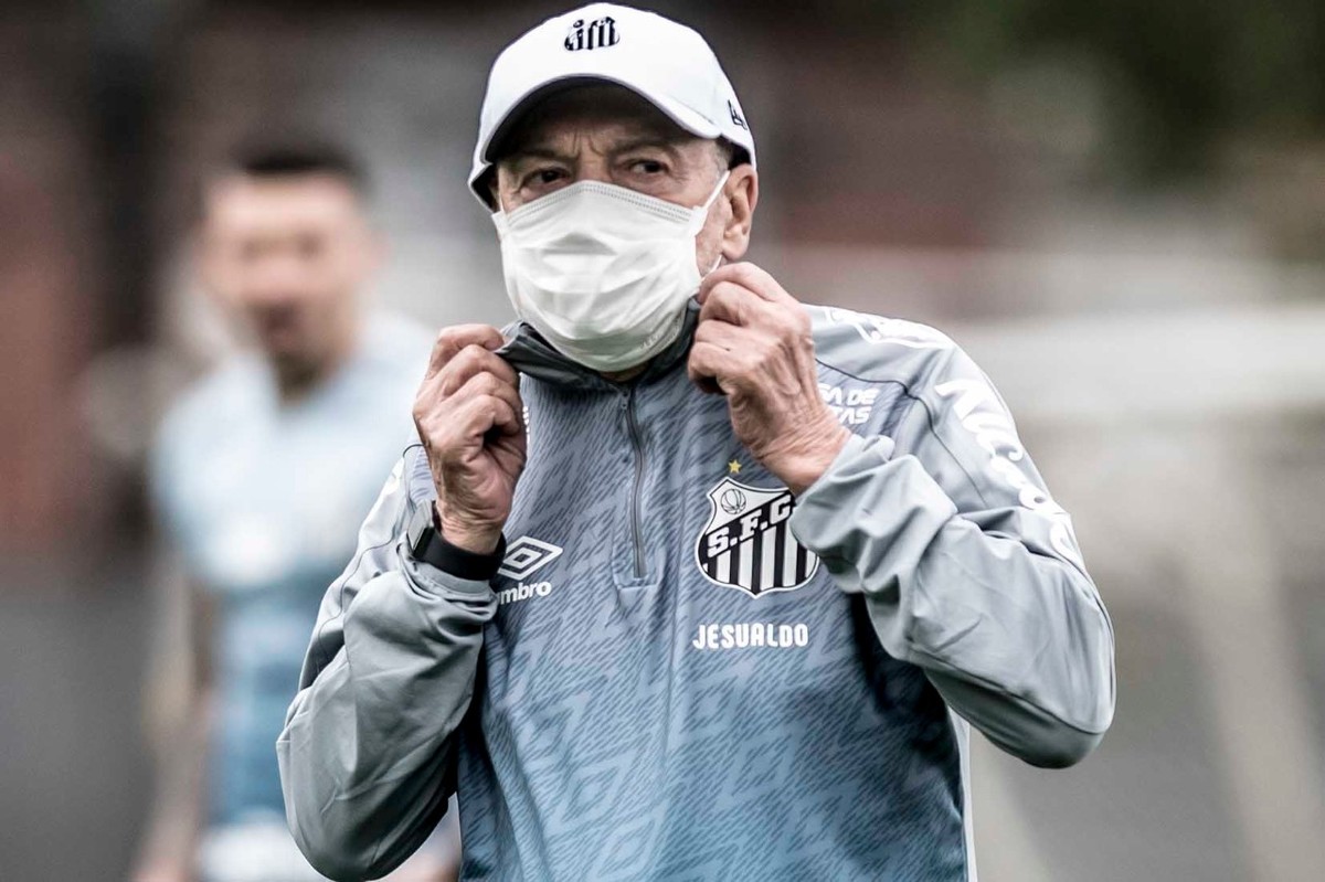 Jesualdo técnico do Santos prevê problemas no início do Brasileirão