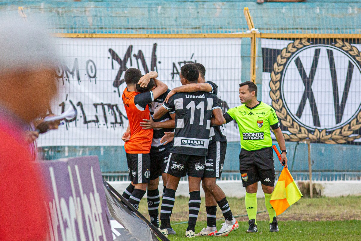 XV de Piracicaba vence a segunda seguida e mantém jejum do São Carlense