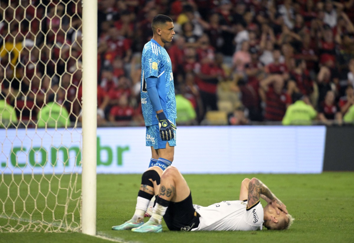 Corinthians reencontra o Flamengo após vice da Copa do Brasil