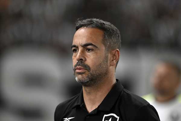 Artur Jorge reconhece atuação abaixo do Botafogo Somos capazes de muito mais botafogo ge