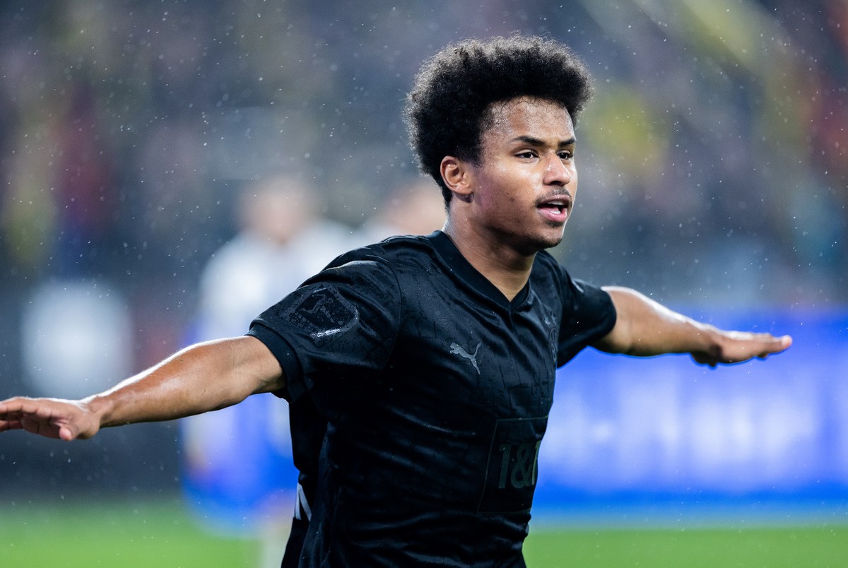 Carrasco do Chelsea, Adeyemi sofre lesão e desfalcará Borrussia ...