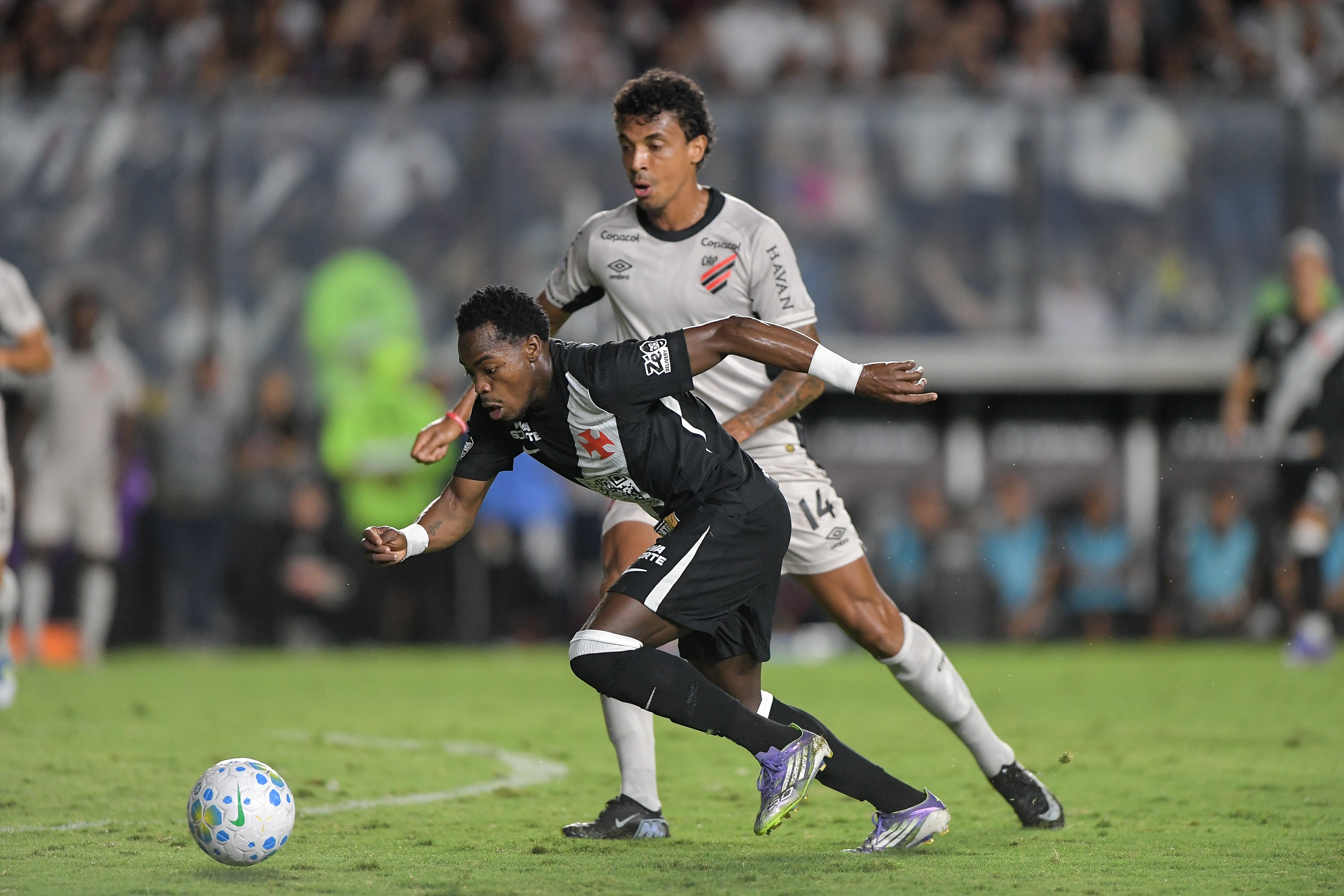 Luiz Gustavo e Terán preocupam o Athletico para Copa do Brasil | Ge