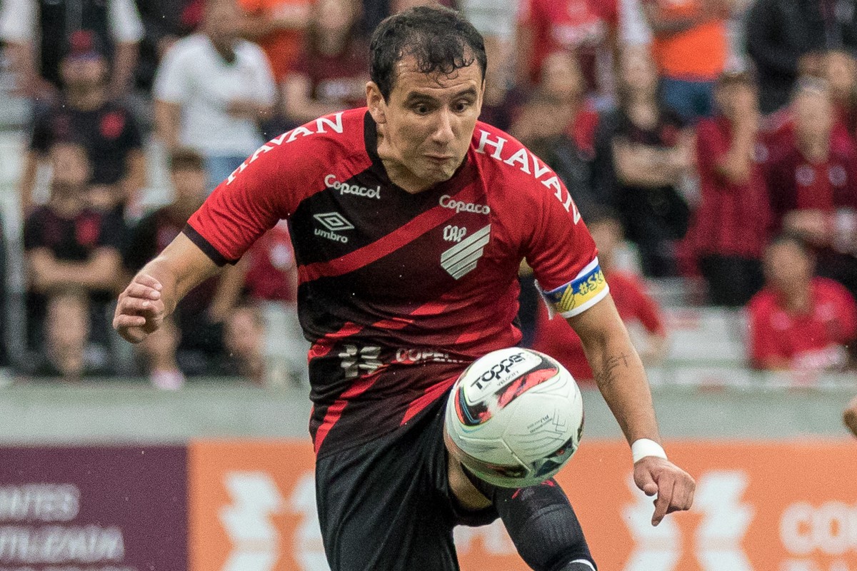 Em jejum de gols, Pablo completará 200 jogos com a camisa do Athletico ...