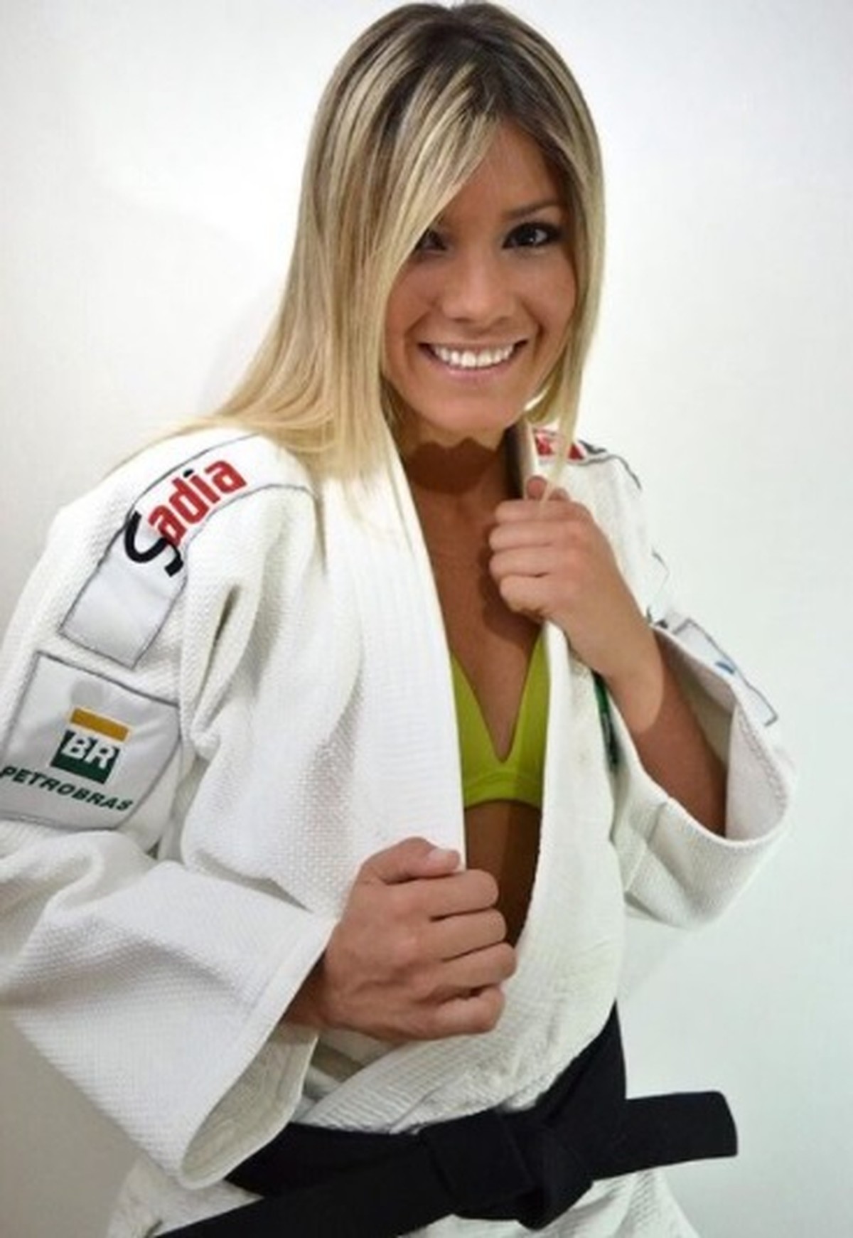 Nova Ronda? Luana Pinheiro se inspira em estrela americana para mostrar ...