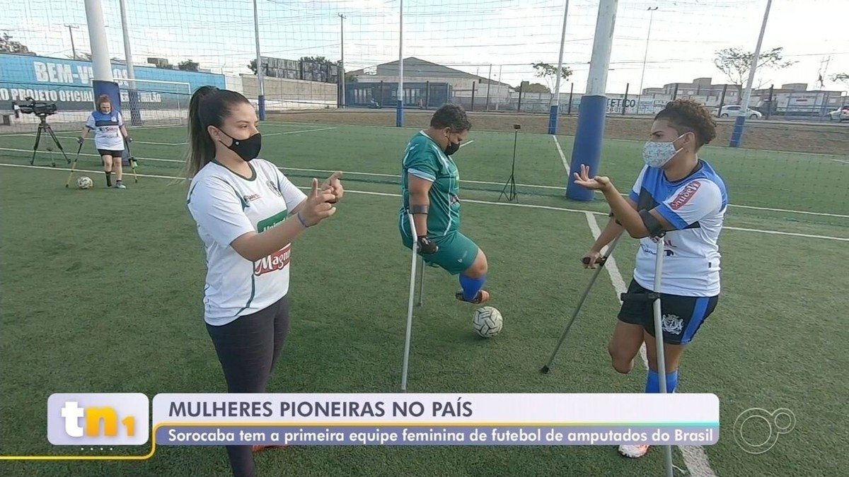 Primeira equipe feminina de futebol de amputados do Brasil busca ...