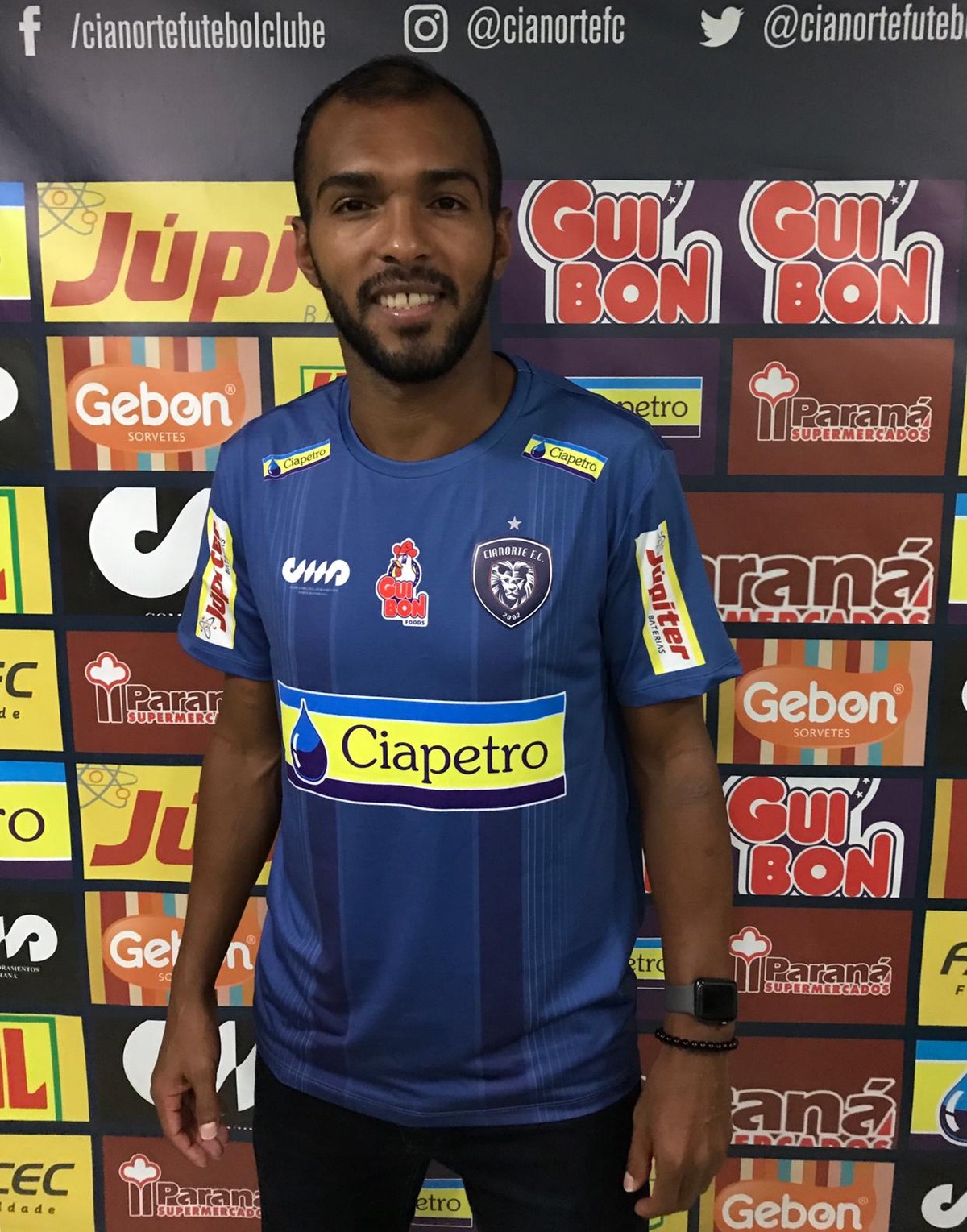 Richarlyson chega ao Cianorte pregando humildade: "Uma andorinha não ...
