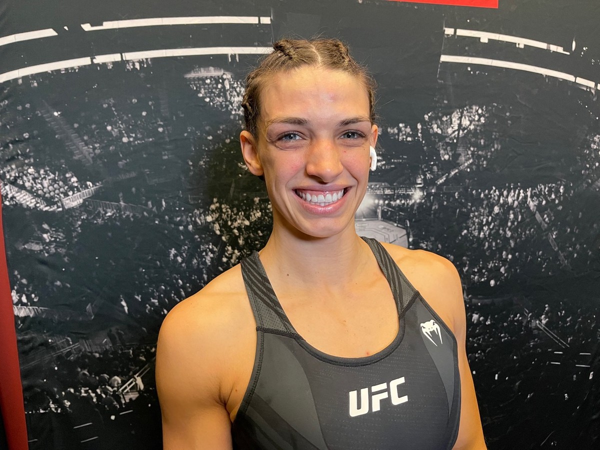 Mackenzie Dern celebra vitória sobre Nina e mira topo da divisão ...