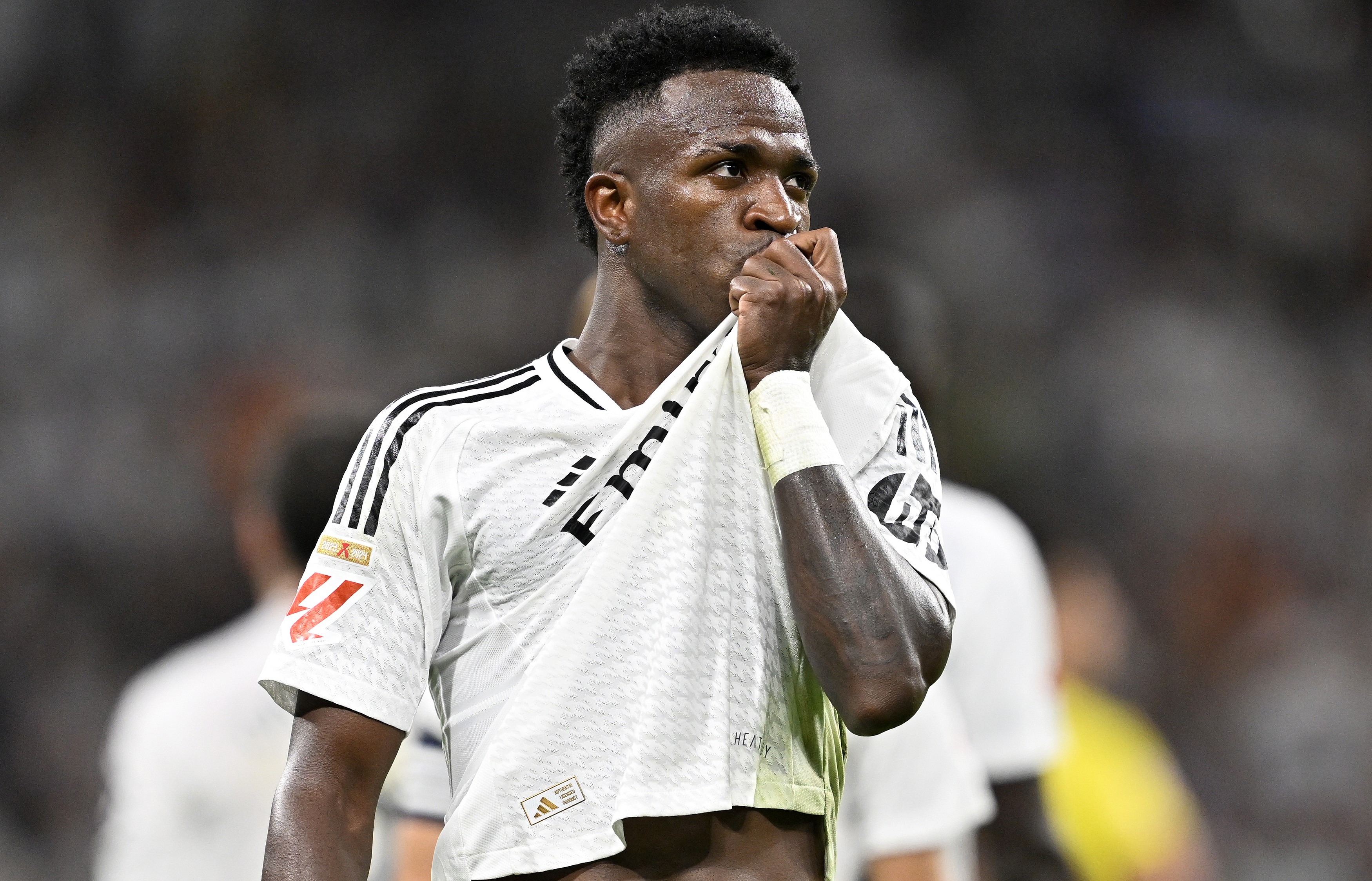 Vini Jr entra no top 10 de jogadores mais bem pagos do mundo em 2024 ...