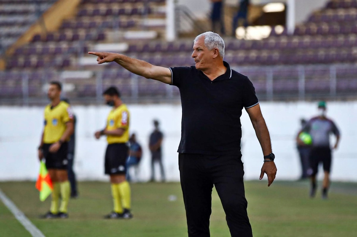 Fahel Júnior é anunciado como técnico da Matonense para Série A3 do ...