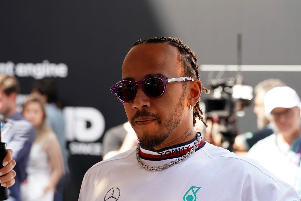 FIA aumenta prazo e Hamilton tem até julho para remover piercing ...