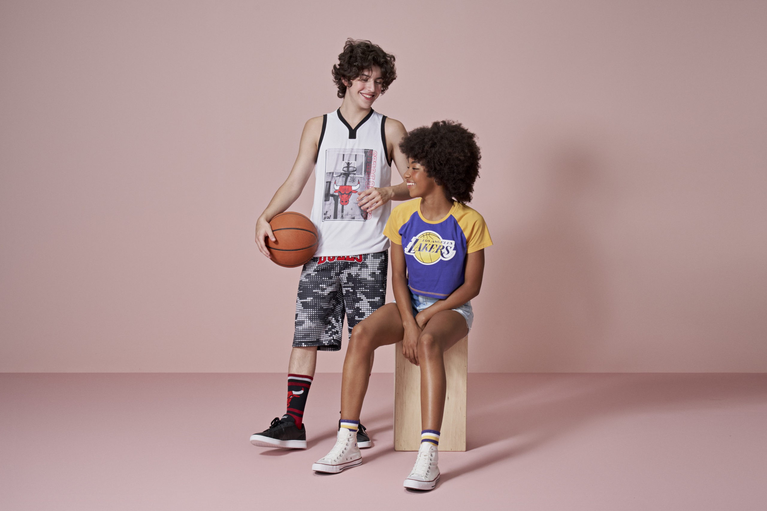NBA lança coleção exclusiva de roupas da liga inspirada em seis equipes ...