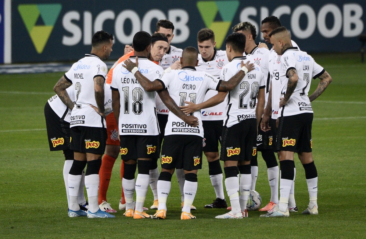 Corinthians admite necessidade de reforços e prioriza duas posições na ...