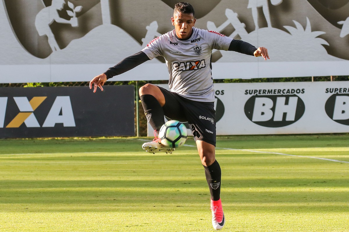 À espera de sequência, Yago mostra confiança - mesmo se jogar ...