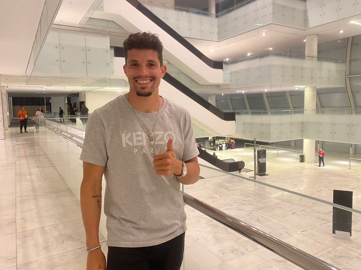 Rafael Ramos conhece Arena, tem apresentação marcada e pode estrear ...