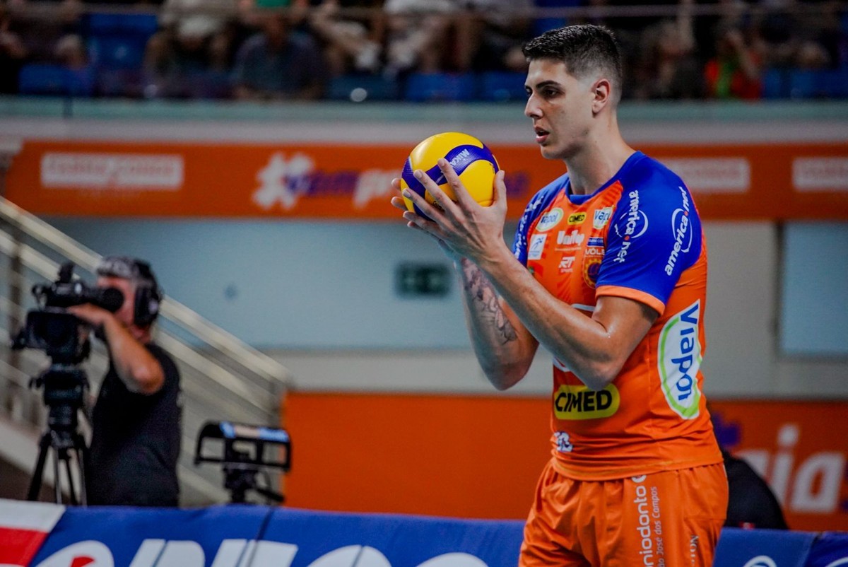 Felipe Roque deixa o Brasil após Superliga e vai para o Japão, diz ...