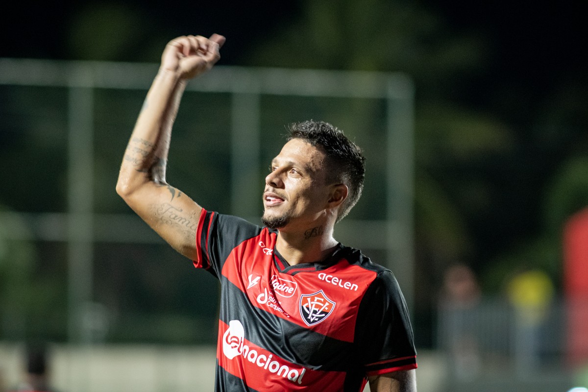 Botafogo-PB anuncia o atacante Rafinha, ex-Vitória, para a temporada de ...
