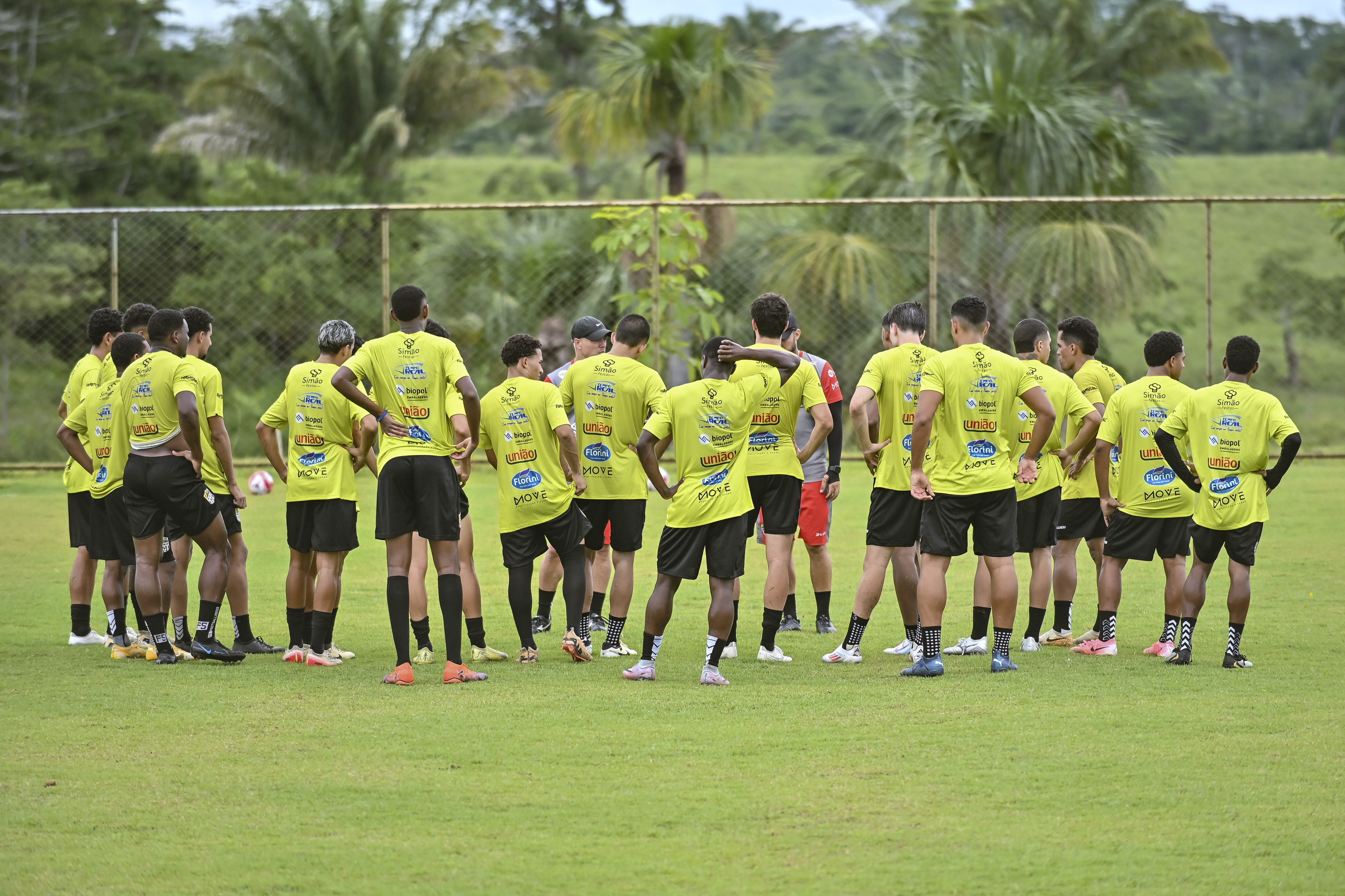 Santa Cruz-AC inicia pré-temporada com avaliações e esperando reforços ...