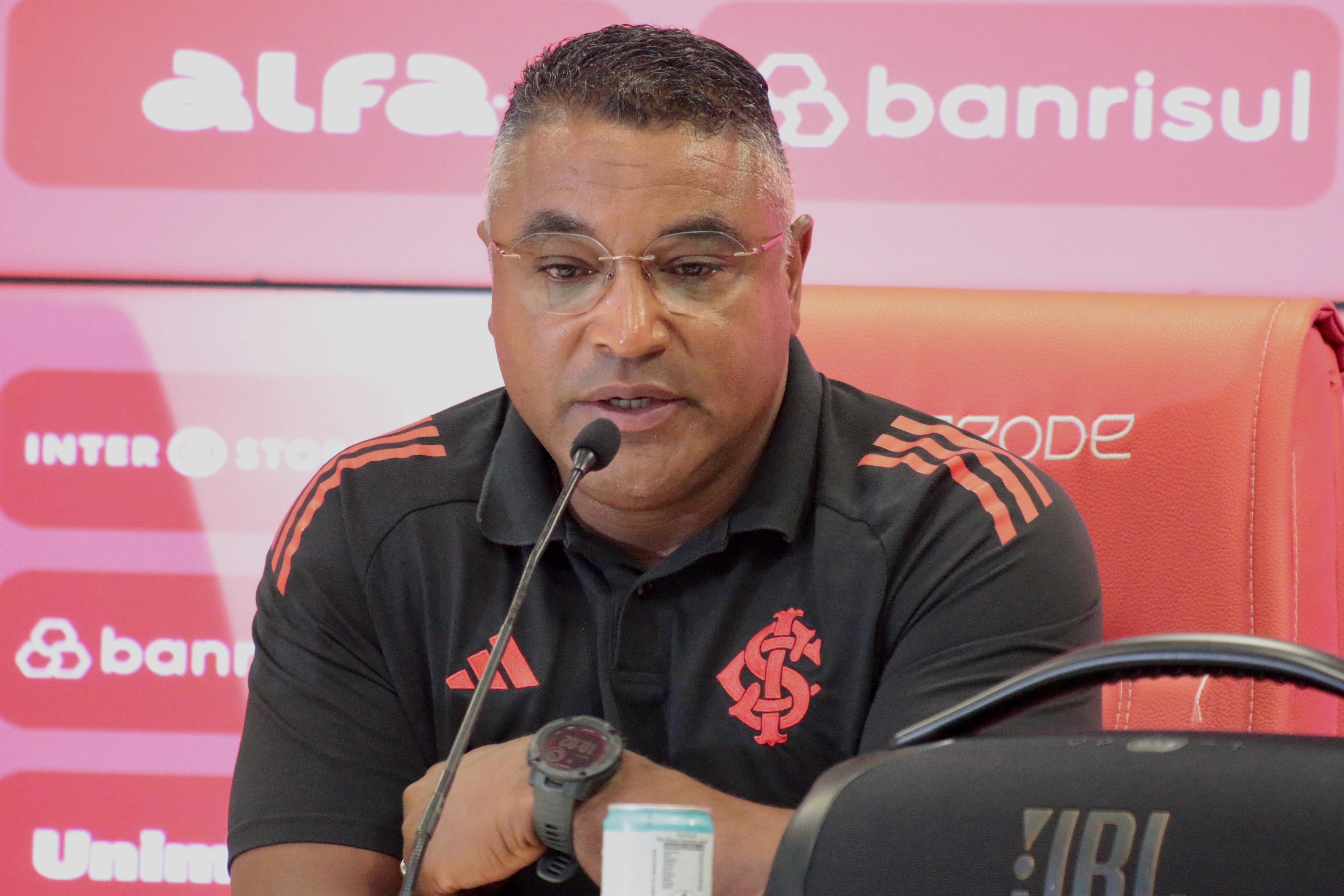 "Poderia ter resultado diferente", diz Roger pós-derrota do Inter | Ge