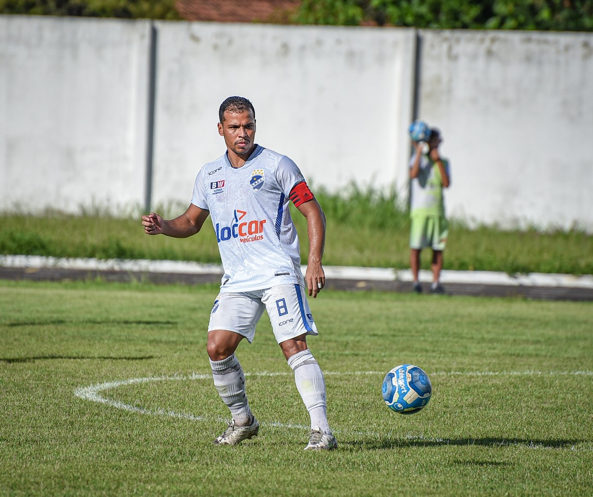 Belão afirma que vitória sobre o Nacional-AM animou elenco do Mundão ...