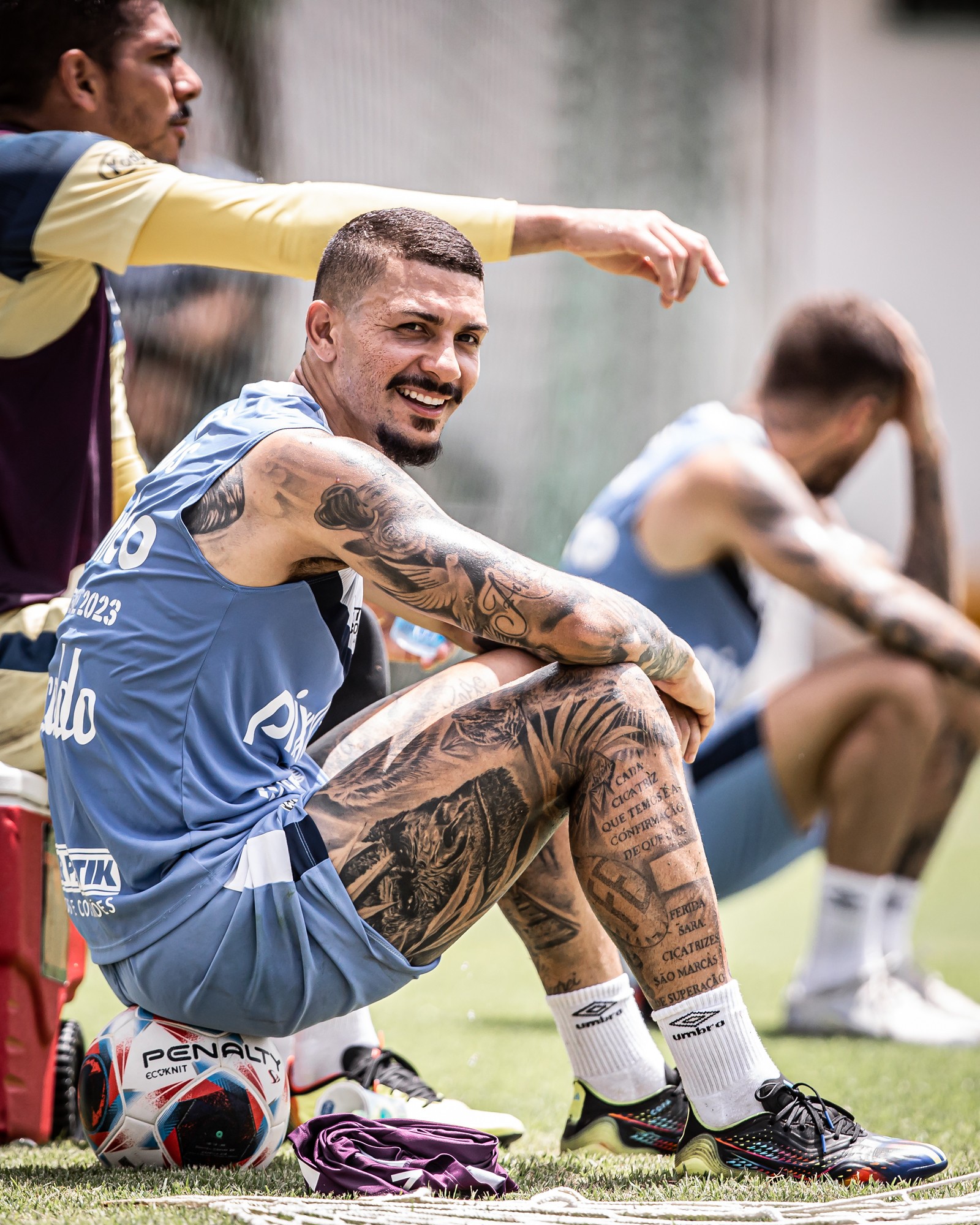 De olho no mata-mata, Alison avança em recuperação para reforçar o ...