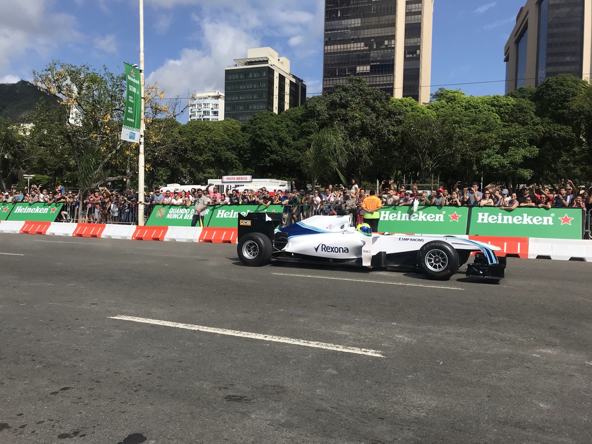 Site inglês revela quatro "fan festivals" da F1 para 2019, incluindo um ...