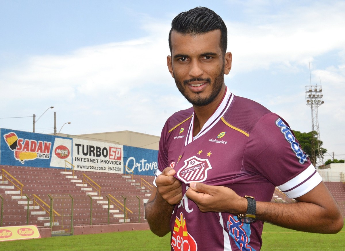 Remo anuncia contratação de centroavante para a sequência da Série C do ...