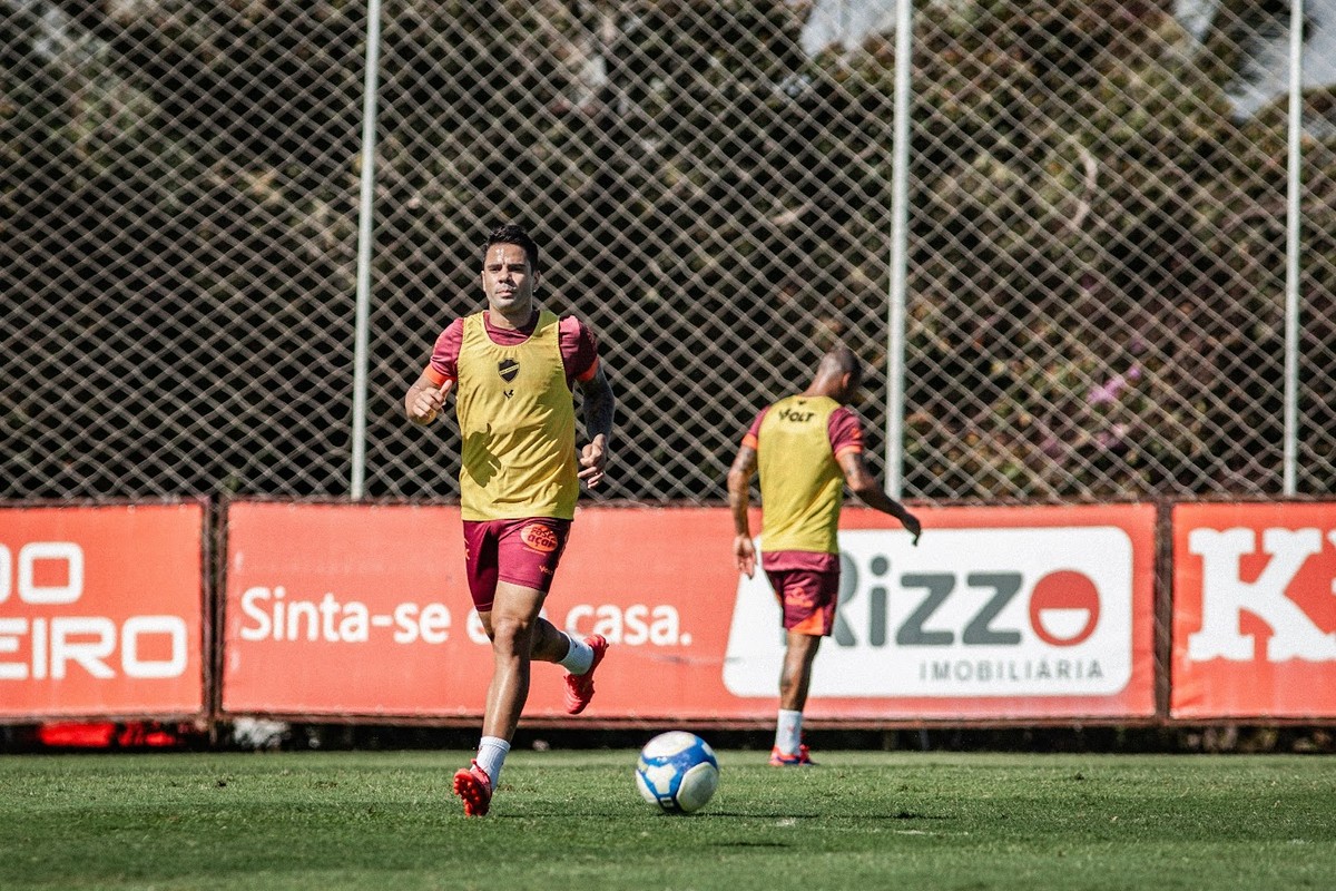 Vila Nova perde Henrique Almeida para jogo contra a Ponte Preta | vila ...