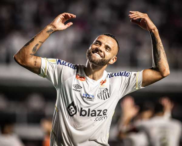 Guilherme revela alívio após marcar pelo Santos: "Buscava esse gol ...