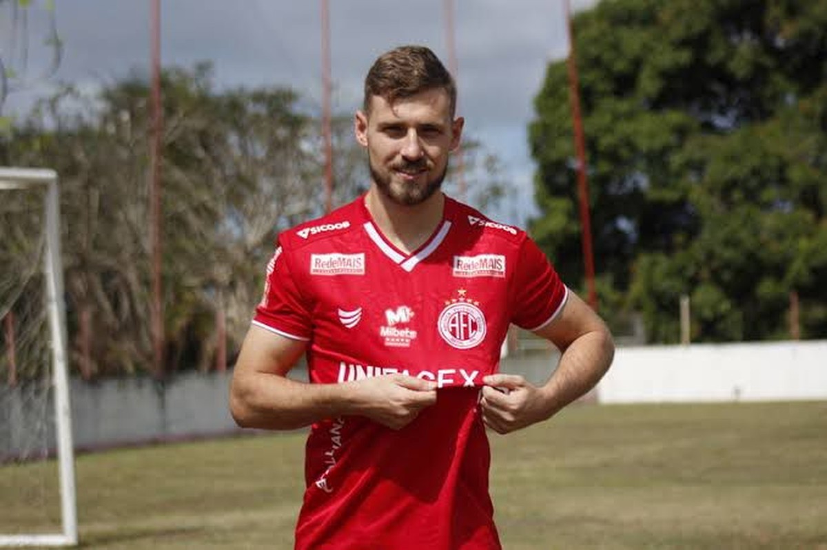 Com passagens por Botafogo-PB e Atlético-PB, Jan Pieter é anunciado ...