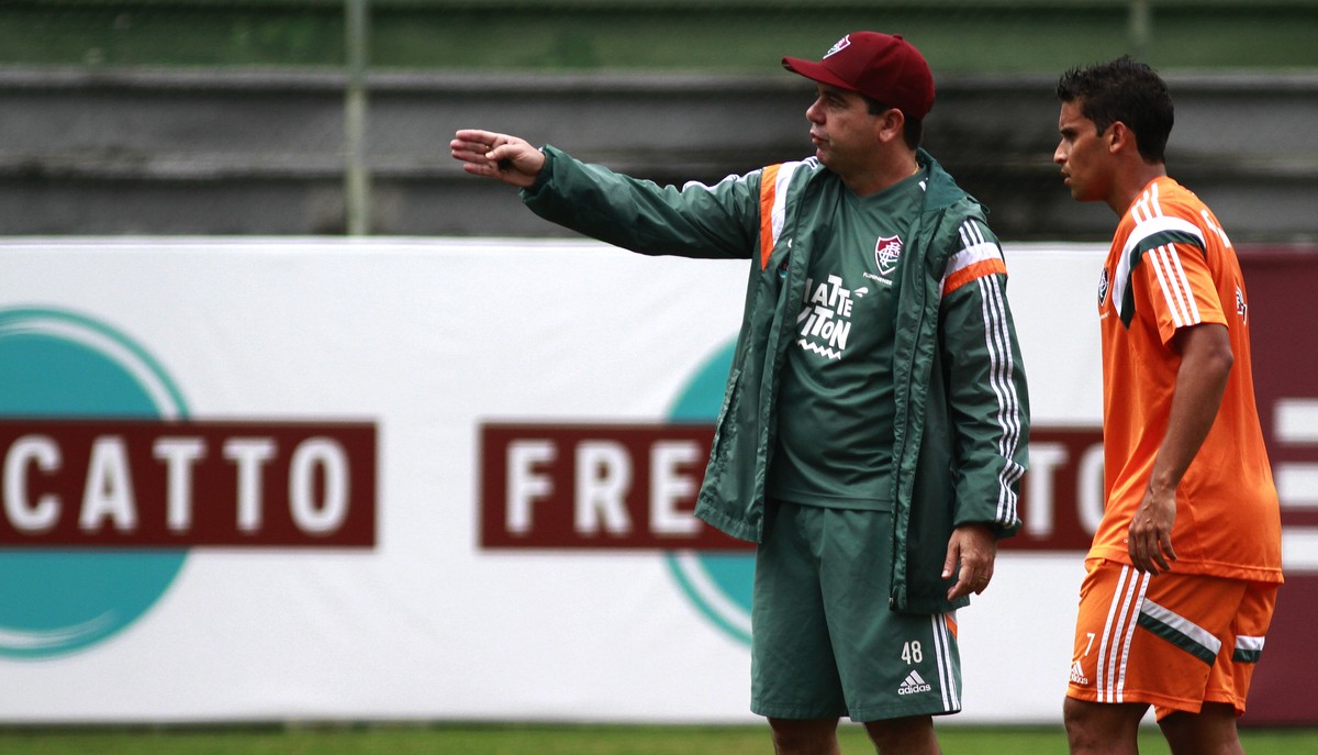 Titular com Enderson em outros clubes, trio reencontra técnico e busca ...
