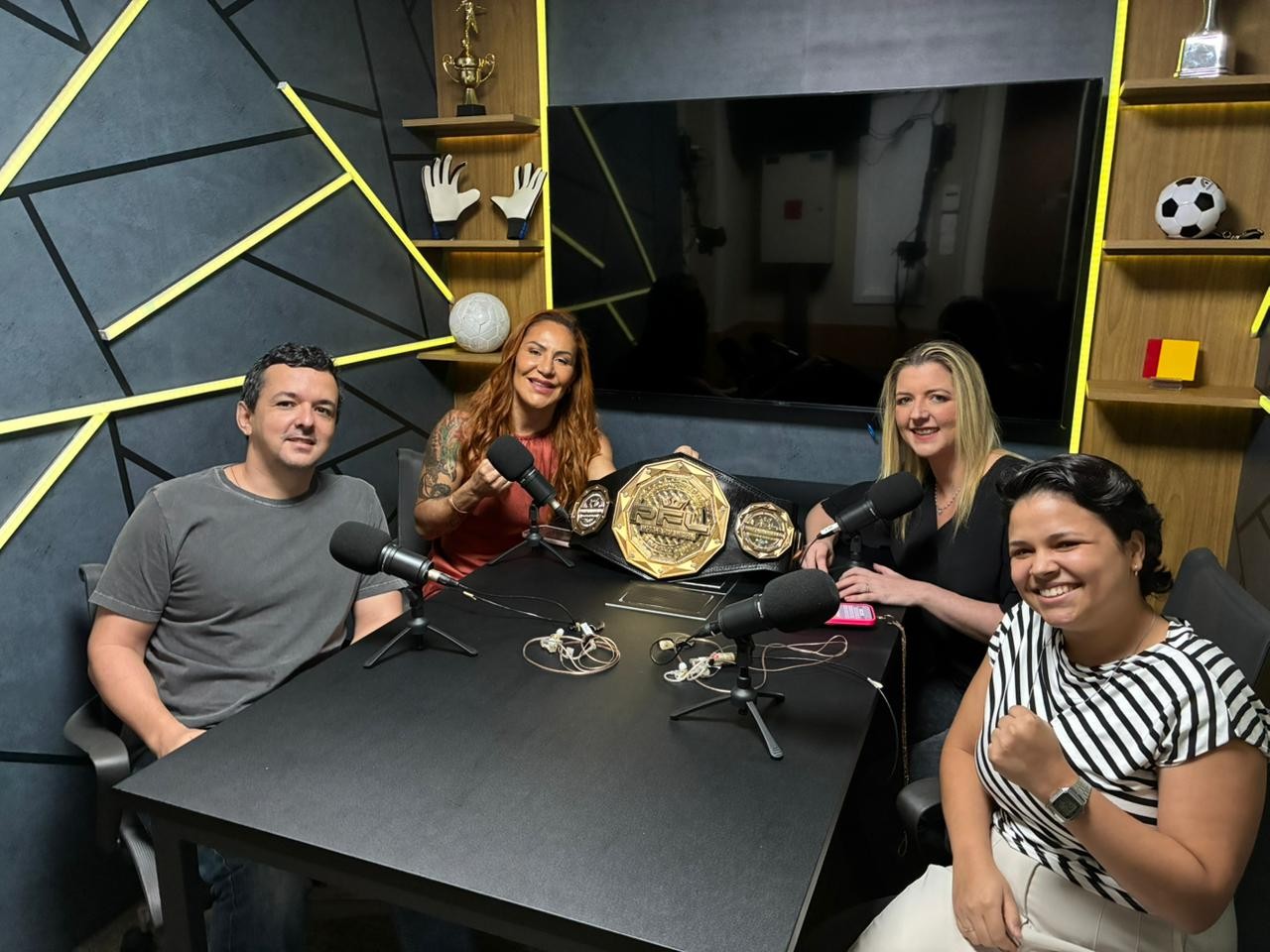 Cris Cyborg confirma último ano da carreira e revela próxima profissão | Ge