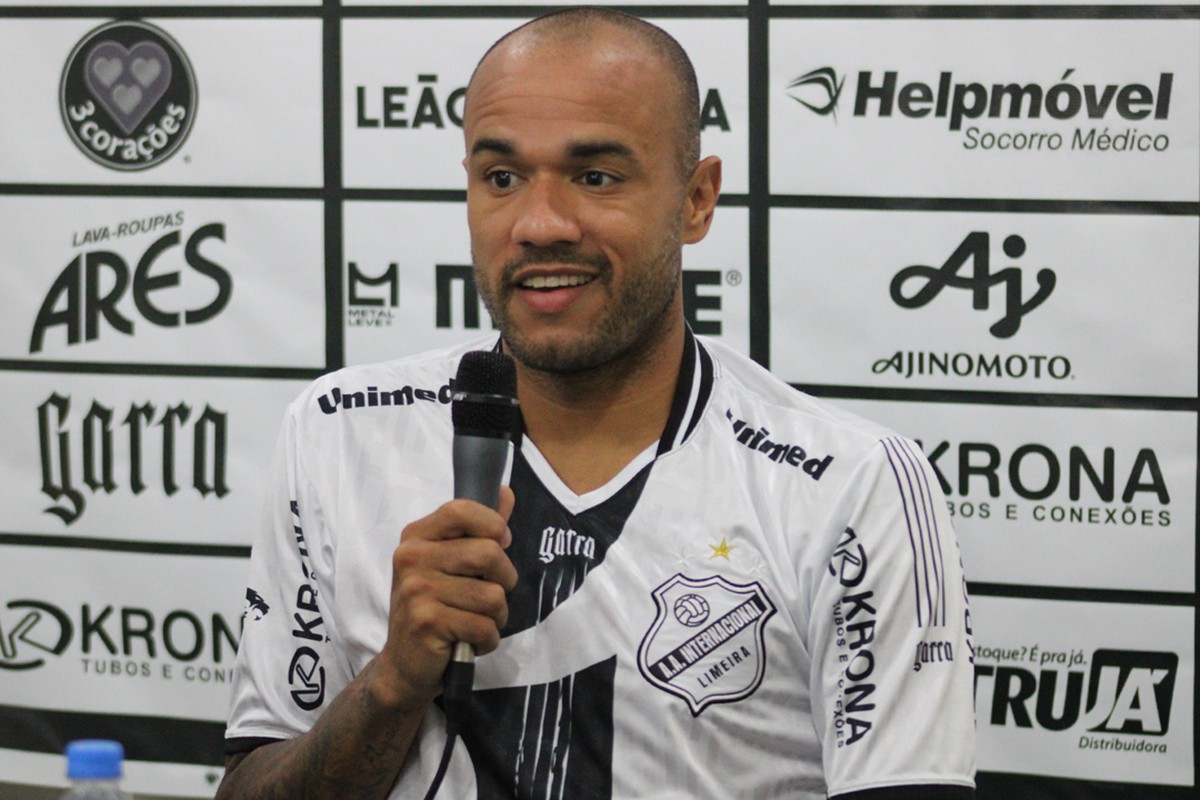 Roger explica decisão de voltar ao futebol e projeta Paulistão pela ...