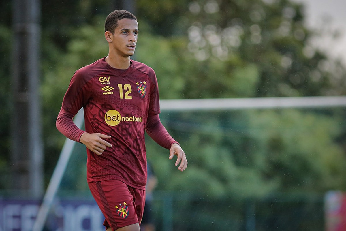 Destaque do Sport, Juba vê time crescendo com Lisca e projeta duelo com ...