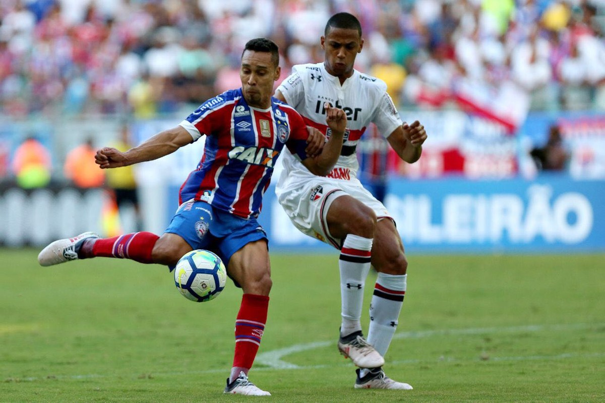 Edigar Junio e Douglas são vetados e não encaram o Vasco; Élber e Léo ...
