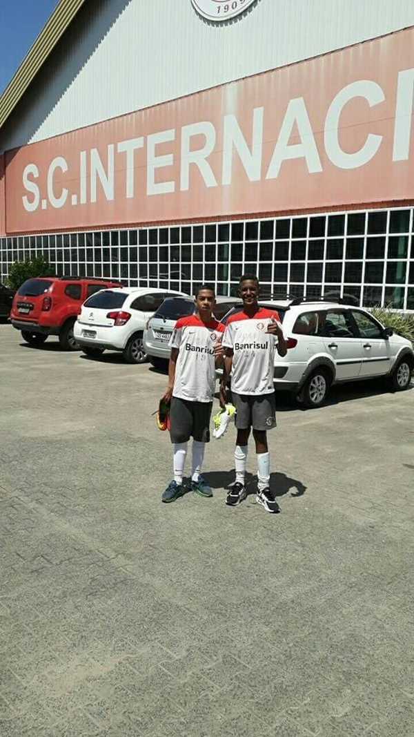 Entenda a história da foto de Robert Renan na base do Inter que ...