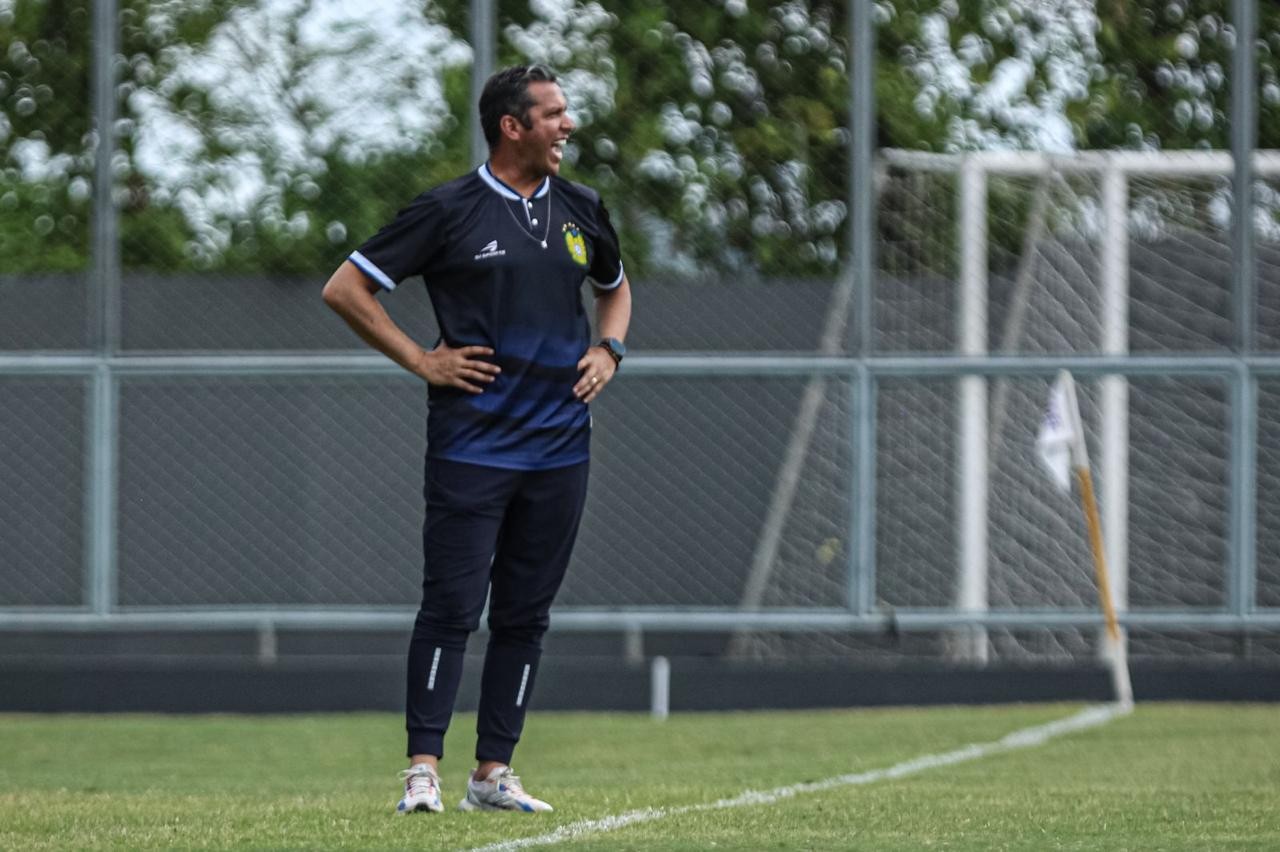 Confiante, técnico do Nacional-AM valoriza pré-temporada para a Copinha ...
