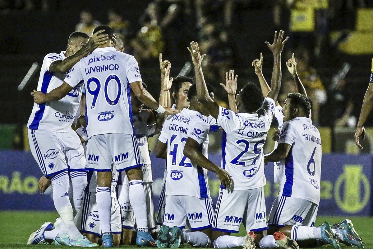 Análise: Cruzeiro vence etapa de vestibular com gols de "indefinidos" e ...