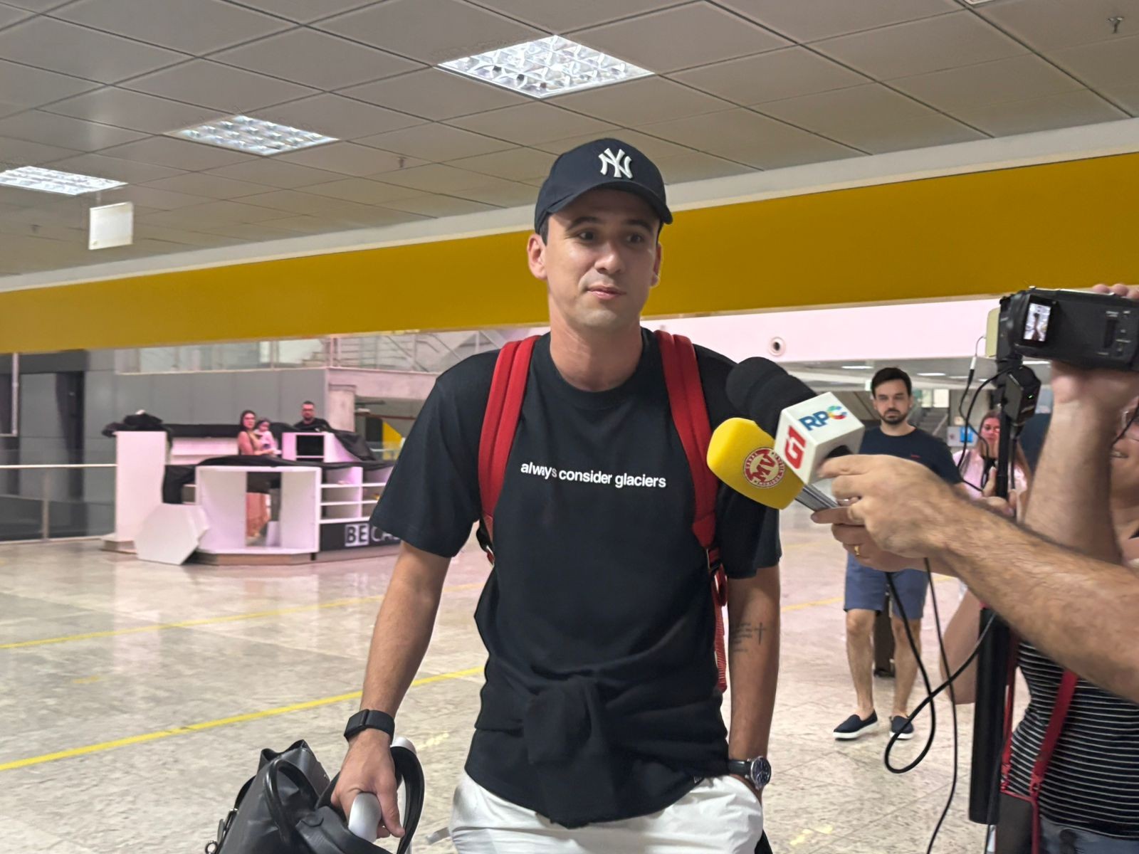 Pablo embarca para assinar com o Sport e fala sobre saída do Athletico ...