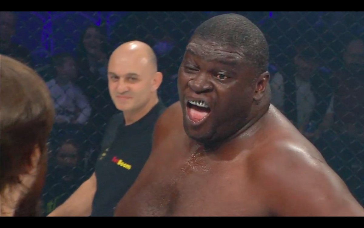 Zuluzinho é nocauteado em evento com regra polêmica; veja o vídeo ...