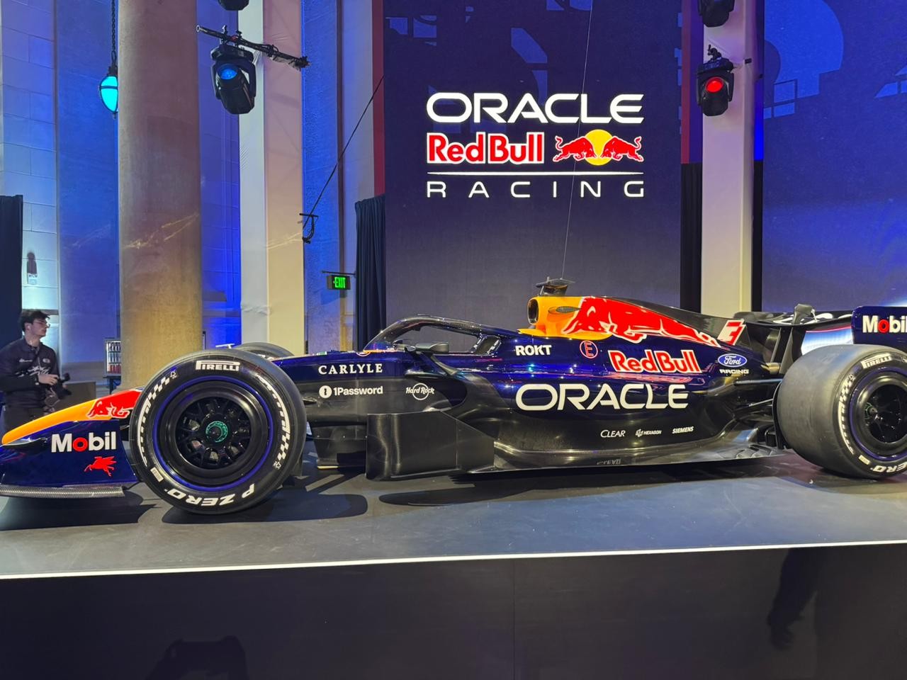 Red Bull lança o RB22, carro da equipe para a F1 2026; veja imagens | Ge