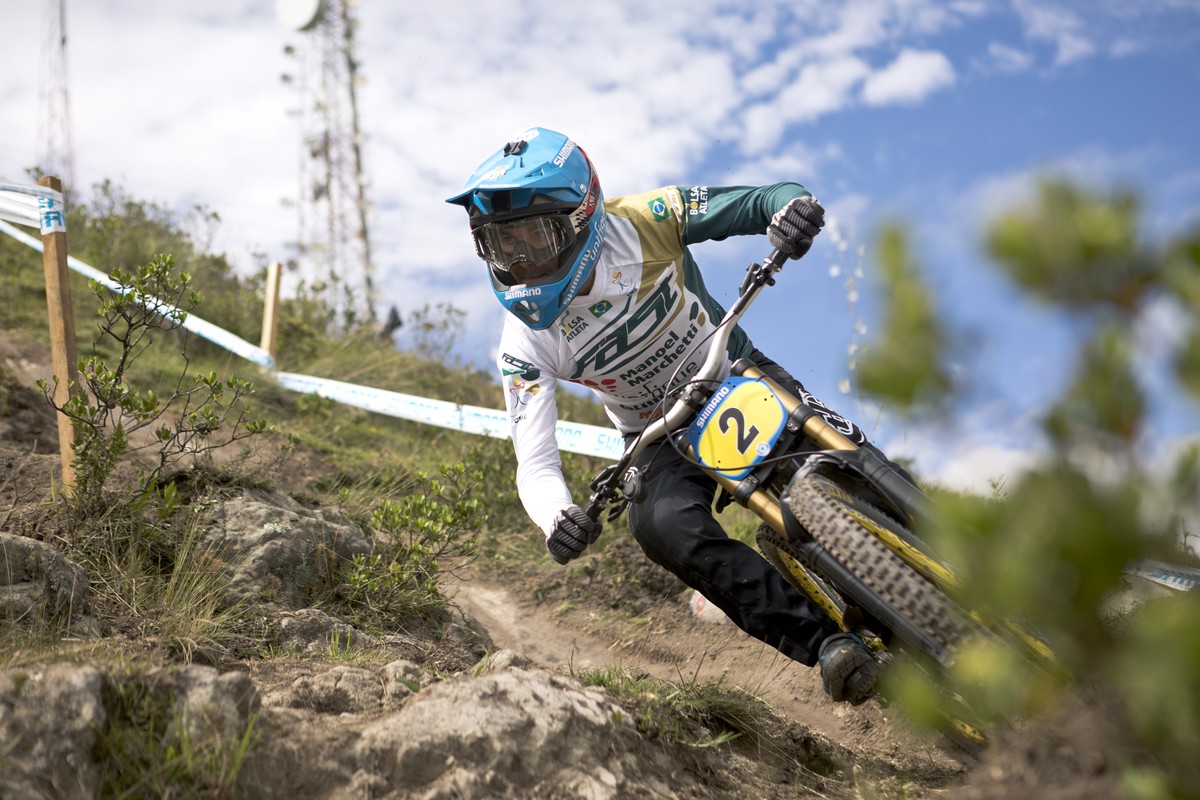 Lucas Borba avança em primeiro na disputa da Descida das Escadas de ...