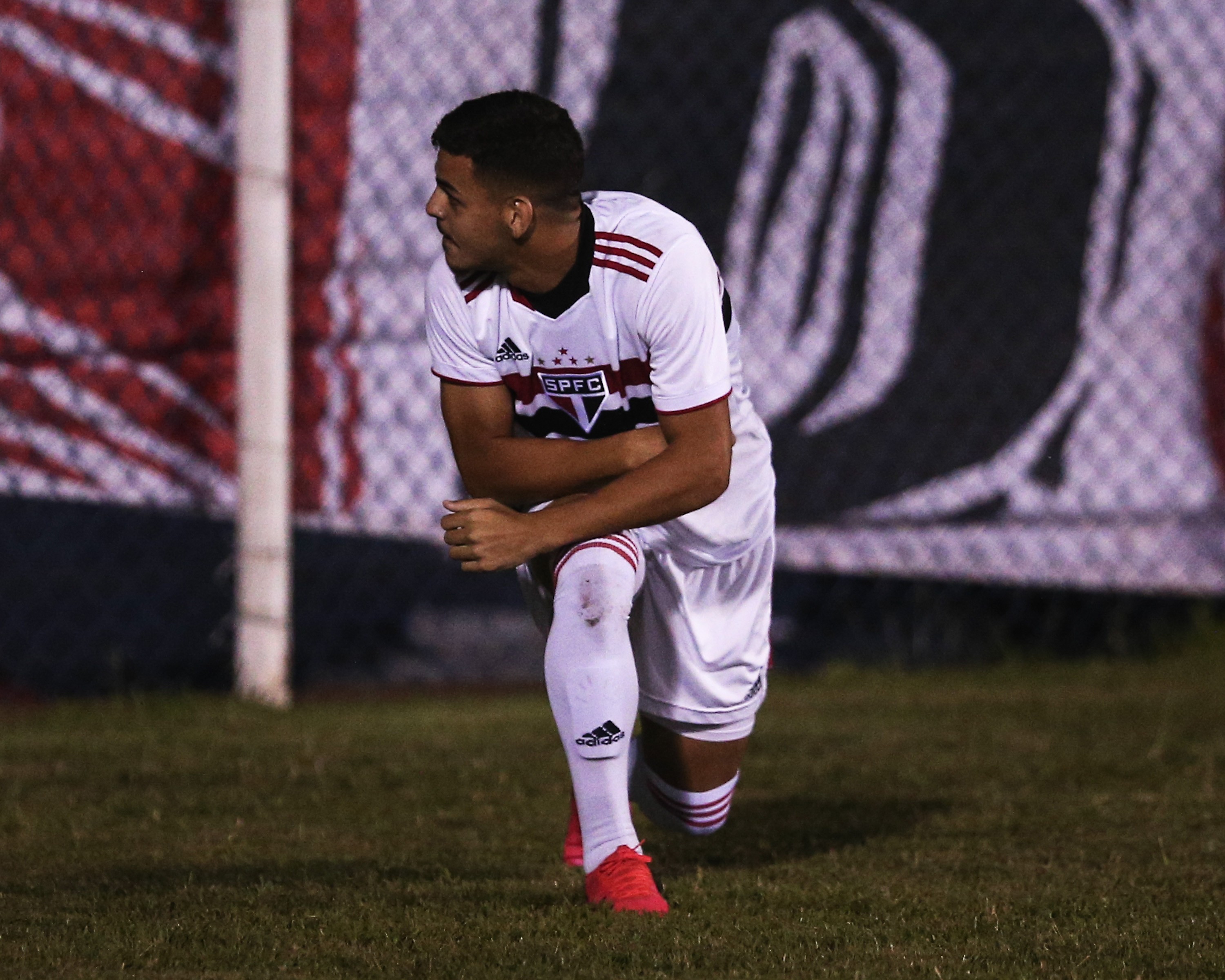 São Paulo vende promessa da base para o Apoel, do Chipre | são paulo | ge