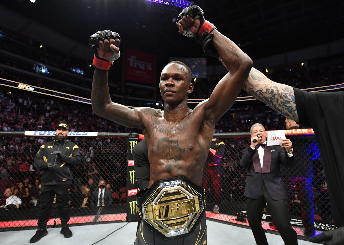 UFC 271: Adesanya quer vitória sobre Whittaker e limpar categoria ...