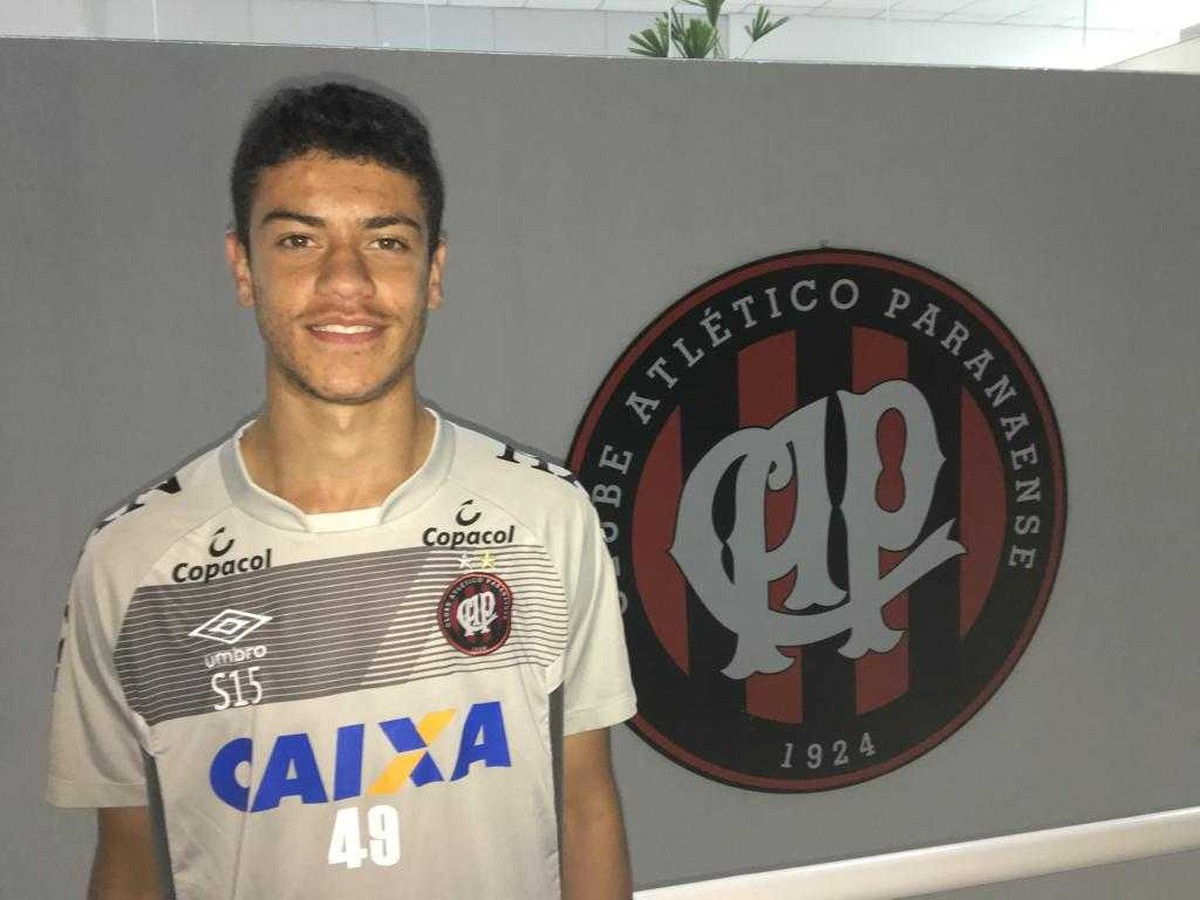 Atlético-PR acerta empréstimos de dois jogadores para as categorias de ...