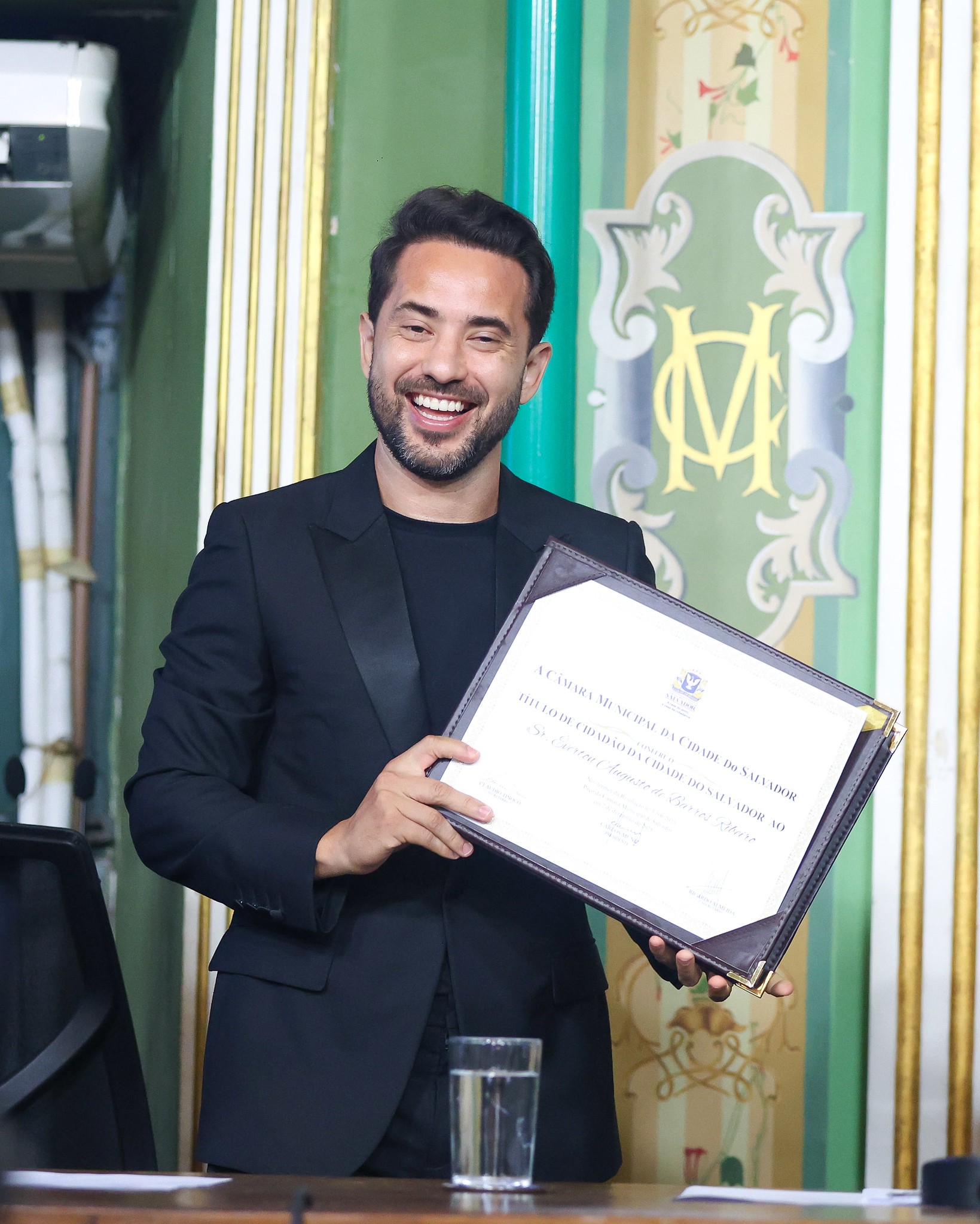 Everton Ribeiro, do Bahia, recebe título de Cidadão de Salvador | Ge