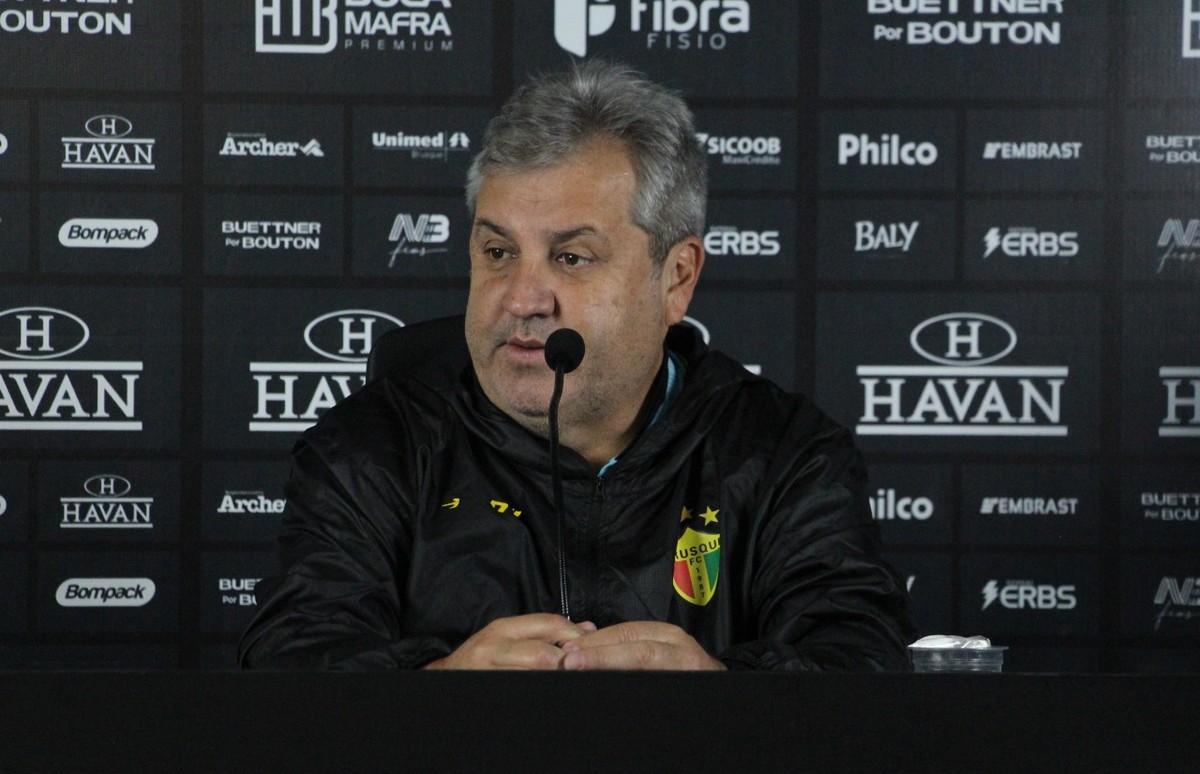 Gilson Kleina confirma mudanças nos titulares do Brusque; confira ...