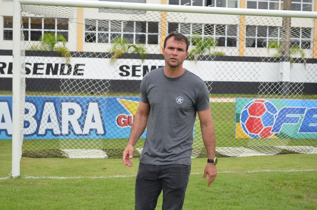 Por onde anda: ex "quase" goleiro do Flu, Lugão é o "cara" nos ...